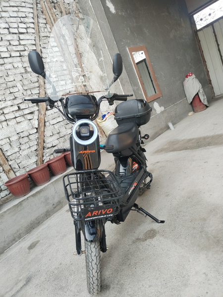Sukuter       i2ki