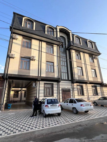 Нукуская улица, кафе 
