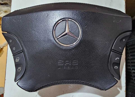 W220 рулевая подушка в идеальном рабочем состоянии.