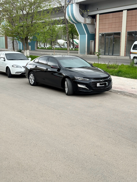Malibu XL Sotiladi