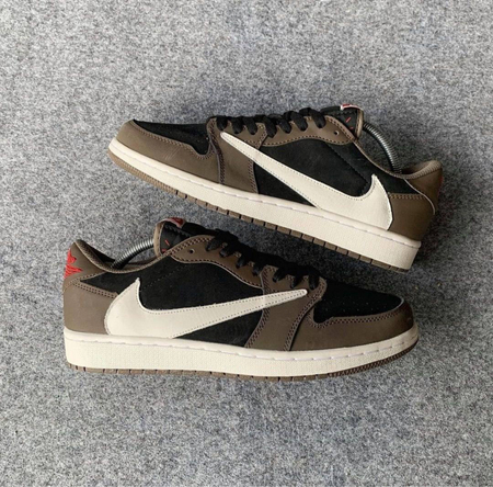 Nike Jordan x Travis Scott