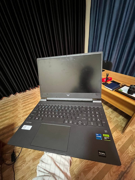 HP Victus 19 kun ishlagan atigi, holati nok