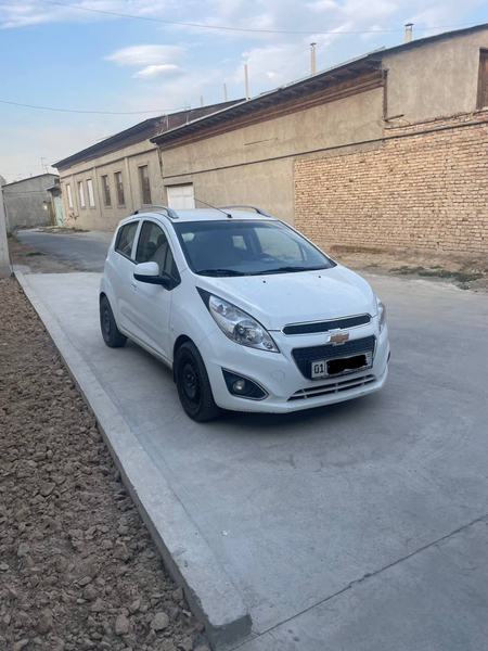 Spark sotiladi avtomat full kraska toza