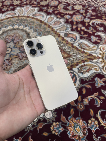 Iphone 13 pro Gold