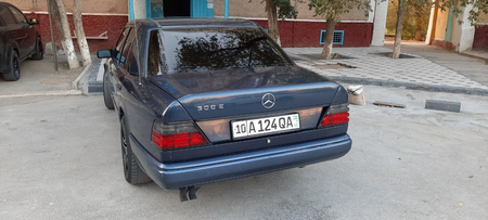 Продам в хорошем состоянии Мерседес W124