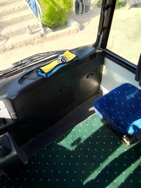 Avtobus sotiladi