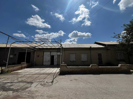 10 sotixli tayyor hovli sotiladi