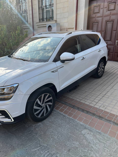 Volkswagen E Tharu