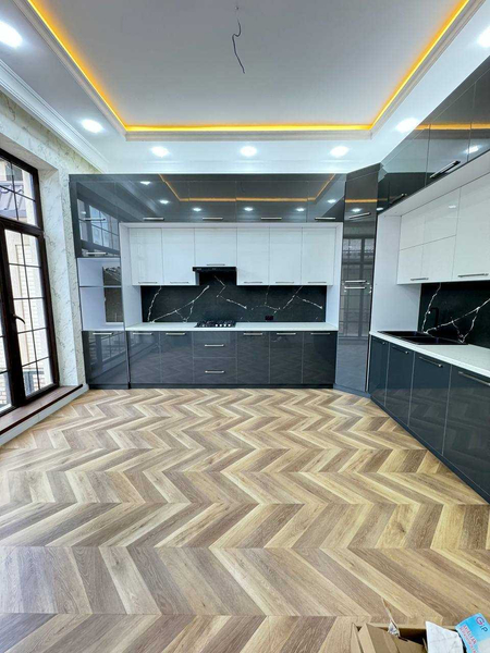 Продается Евро дом Центр Луначарский  502м2