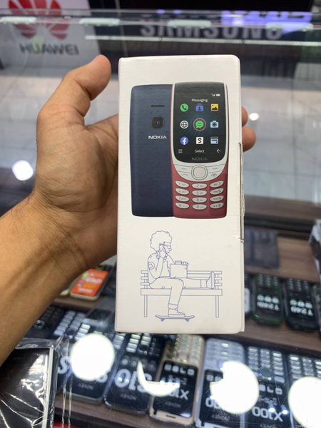 Nokia 8210 4G Orginal NEW