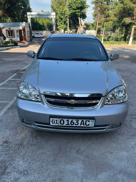 Lacetti daewo sotiladi