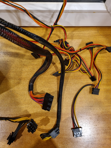 Cooler Master 600W