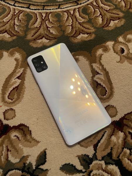 Samsung Galaxy A51, 128GB. Полный комплект.