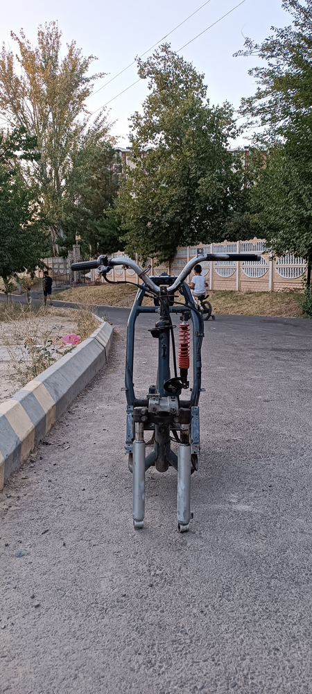 Продам раму от скутера