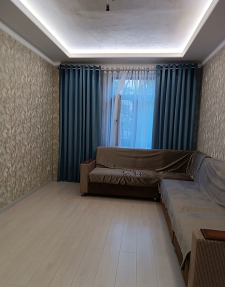 Chilonzor 23 kv 2 xonali xamma sharoitlari bor 500$ oila qizlar