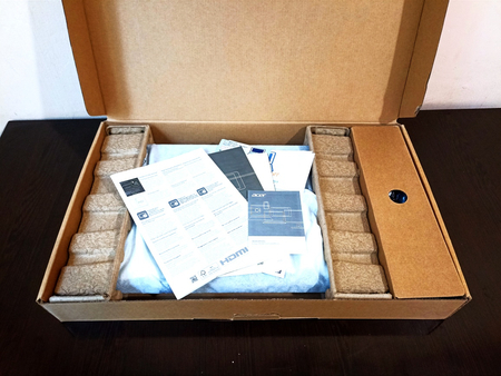 Acer noutbuk 4/1000 GB