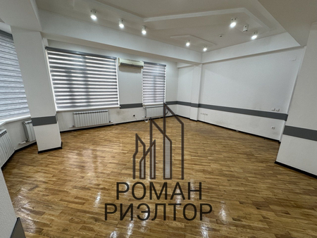 Аренда 35м² нежилого помещения, офиса