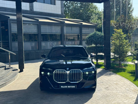 BMW 740Li G70 наличи