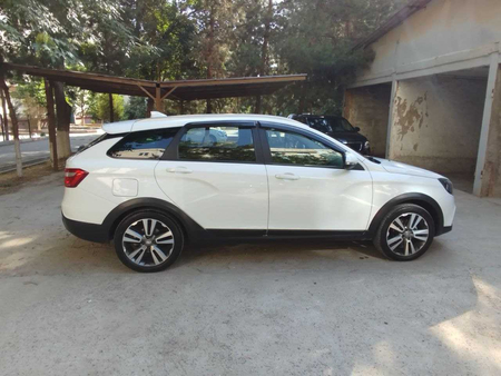 Lada Vesta SW Cross