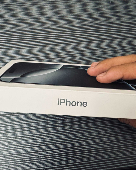 iPhone 16 pro max white titanium