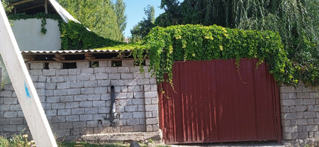 Уй сотилади! 11 сотих Чарвакда