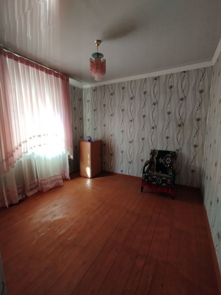 Продаётся дом в Миробадском районе.