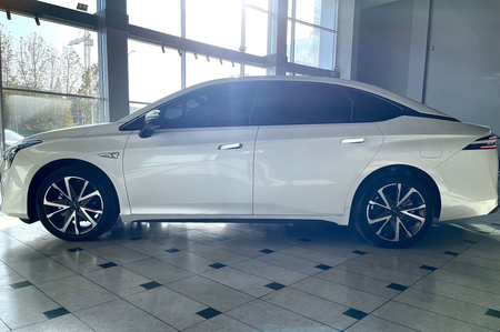 GAC Aion S Plus 70 smart с люком