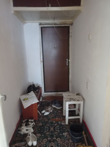 Срочно срочно продается 1/4/4 Юнусабад 7. Общая площадь 42м.кв.