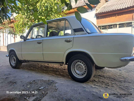 Жигули сотилади 2101