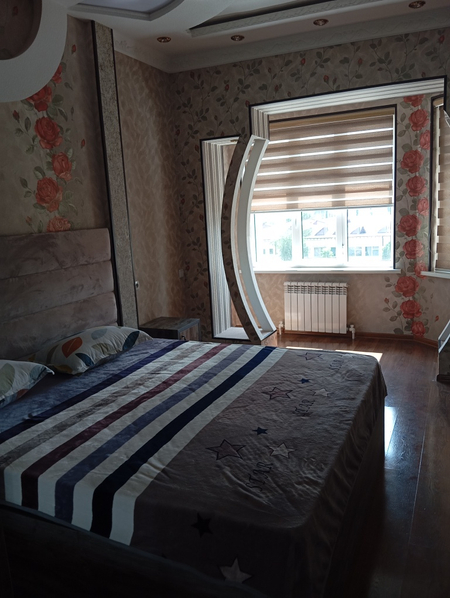 Сдается 3 ком/кв посуточно Сергели метро 3 станция