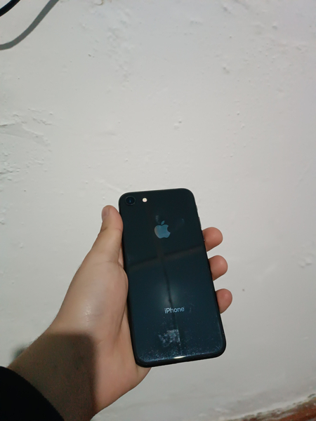 Iphone 8 64 gb qora