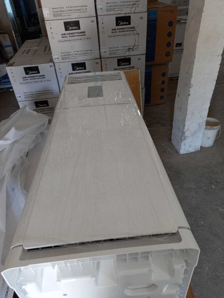 Колонный кондиционер Midea white 48000 btu/h в наличии