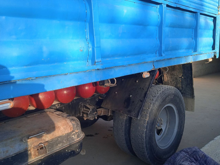 Gaz 53 samasval srochno sotiladi yuk mashinasi ishga tayyor