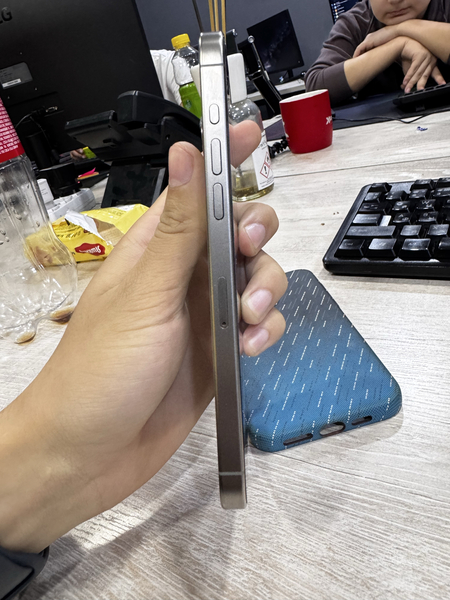 Iphone 15 pro max 256gb 94%