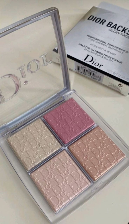 Продаётся оригинальная палетка от Dior. Оттенок 004. В наличии.