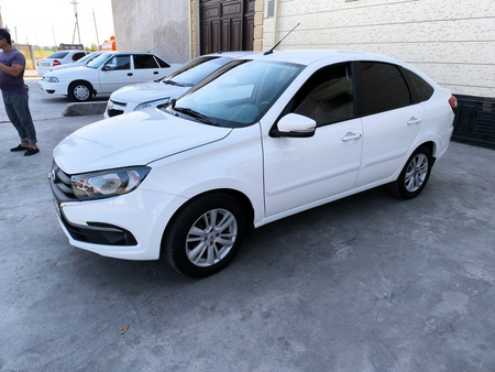 Lada Granta avtomat