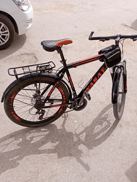 Velik velosiped tezda sotiladi