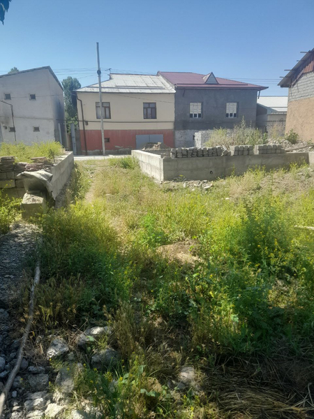 Bektemir Tumani Tinchlik kuchada  6.60 sotix yer sotiladi srochna
