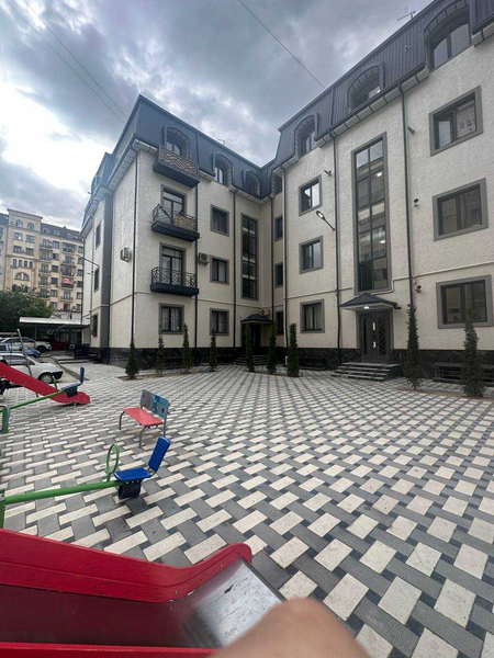 Срочно продается Новостройка Квартира 90.2 кв на 1 этаж Ибн Сино