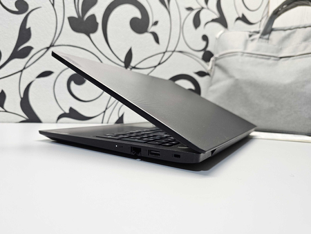 ПРОДАМ Lenovo V15G3 Ноутбук Core™i5-1235U 12-ПОКОЛЕНИЯ/8GB/256SSD/15.6