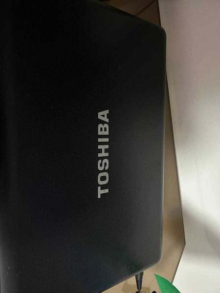 Ноутбук TOSHIBA с гарантией