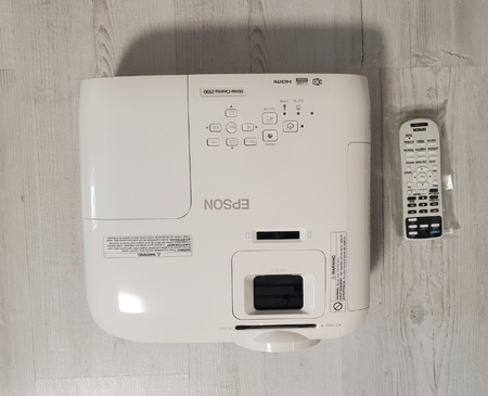 Проектор Epson EH TW-5600 для домашнего кинотеатра