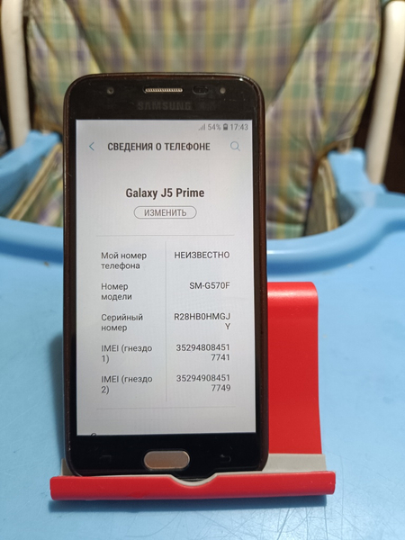 Телефон Samsung J5preim