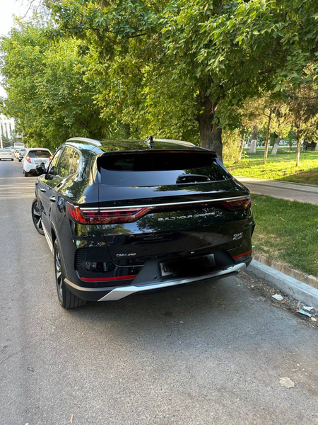 Byd song plus гибрид AWD