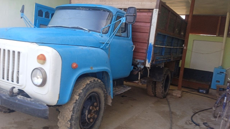 Gaz 53 sotiladi. Holati yaxshi