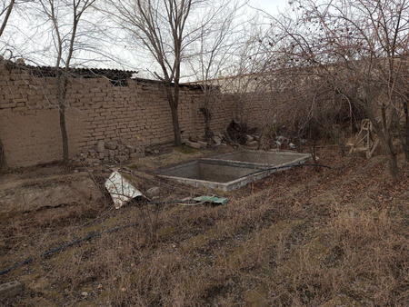 Uchastka sotiladi 15000$.