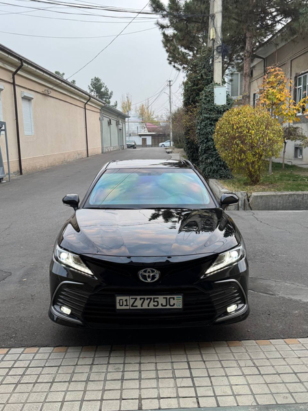 Toyota Camry 75 Hibrid