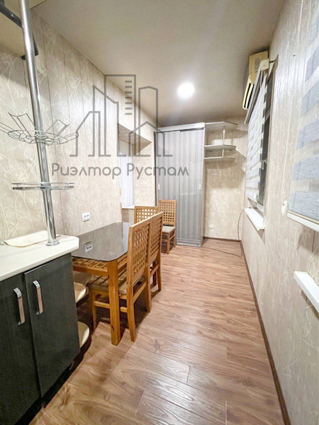 СРОЧНО!!! 1/4/4 метро БИЙ, 171 школа , Саёхат гостиница , кирпич 2х6