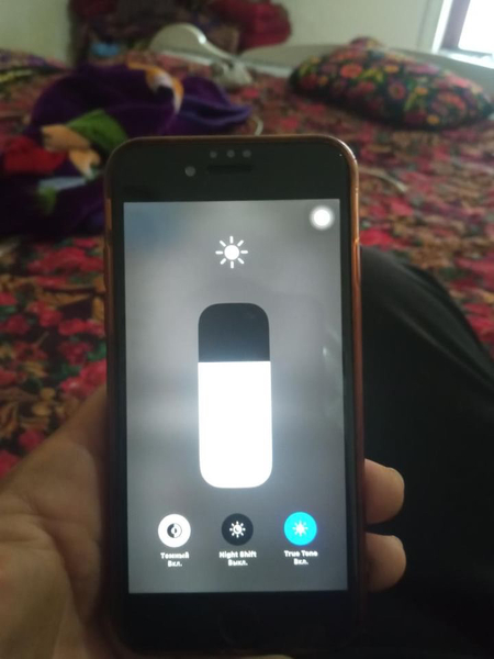 iphone se 64 gb srochni