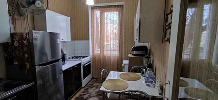 ШотаРуставели продам .Т. +не торец  Аския рынок рчдом